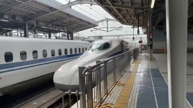 N700s系9000番代の動画｜無料の動画素材サイト「動画AC」