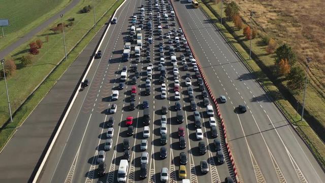 Congested convoy - Free Video Material Site｜videoAC